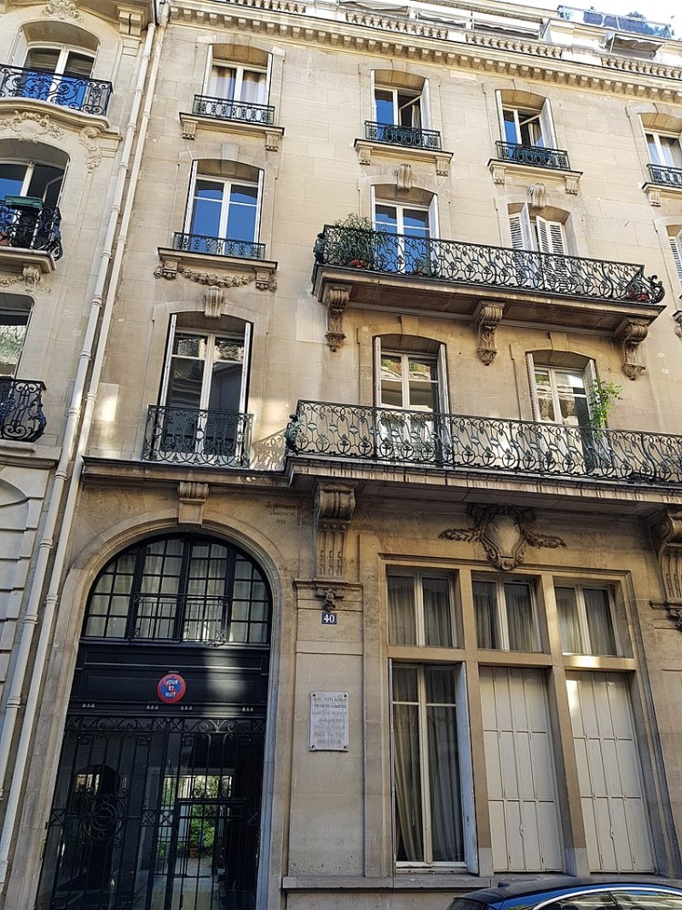 Rue Paul-Valéry à Paris 16 – Art et Culture en Pays de Fontainebleau